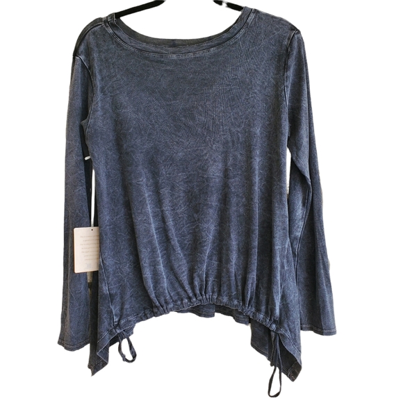 M. Rena | Tops | M Rena Gray Blue Acid Wash Long Sleeve Handkerchief ...